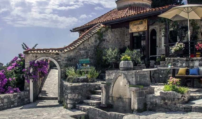 Jedro | Bar, Crna Gora - Starobarski „Čardak“